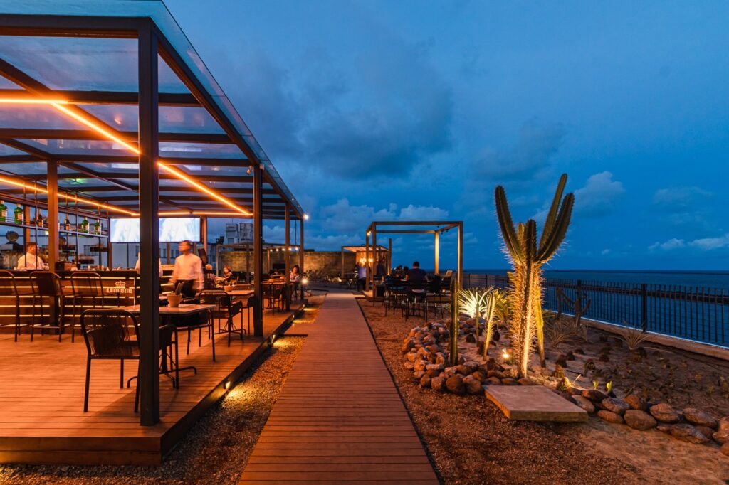 Cais Rooftop traz cardápio delicioso e vista privilegiada do Recife ...